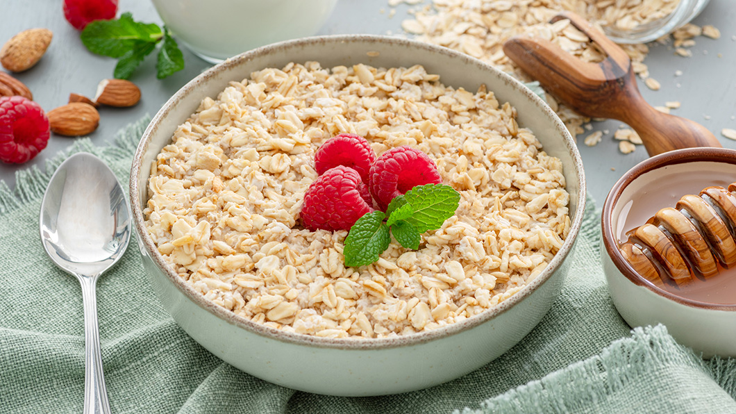 From breakfast to dinner: How to use oats in every meal - Good in Every ...